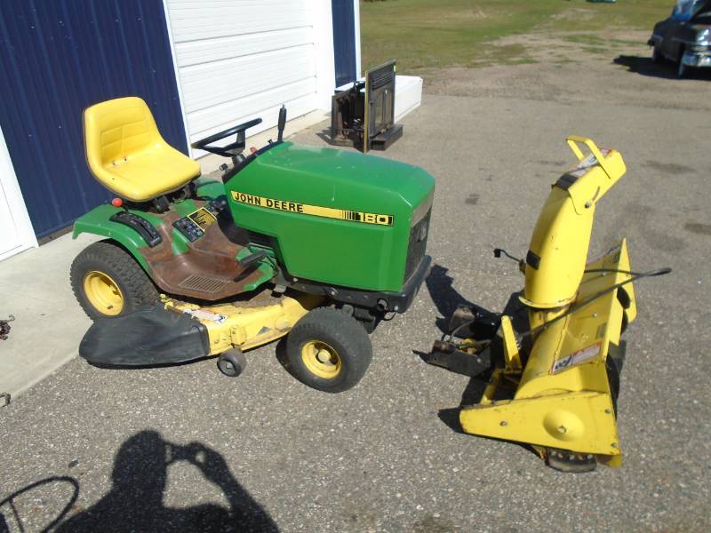 John Deere 180 Riding Lawn Tractor | We Sell Your Stuff Inc. Auction ...