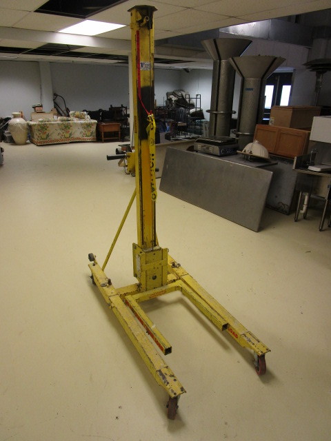HAND CRANK LIFT | ABI 463 CRANK LIFT, TRUCK BOX AND LIGHTING | K-BID