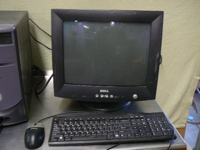 Dell Window XP Home Edition Computer System | Consignment Auction # 614 ...