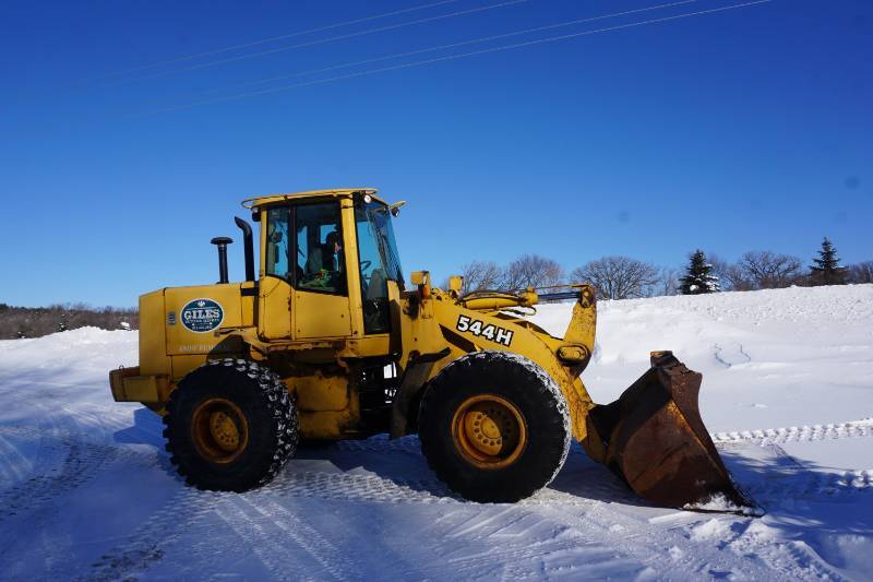 1998 John Deere 544H Wheel Loader & 1988 Bobcat 641 Skid Loader | K-BID