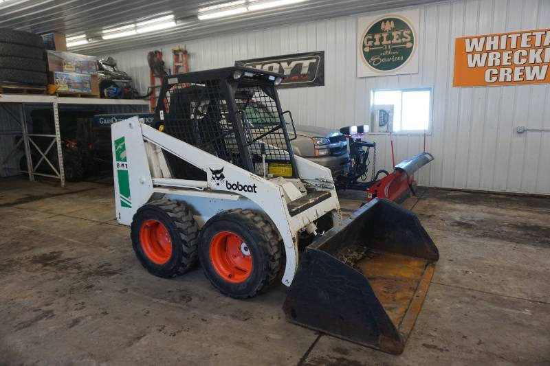 1998 John Deere 544H Wheel Loader & 1988 Bobcat 641 Skid Loader | K-BID