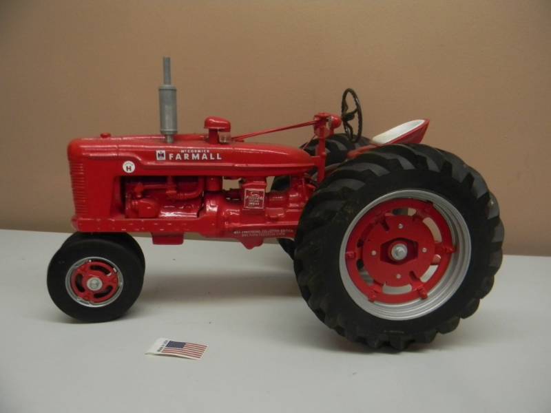 IH McCORMICK FARMALL SUPER H 1/8 SCALE TRACTOR! - SCALE MODELS - RARE ...