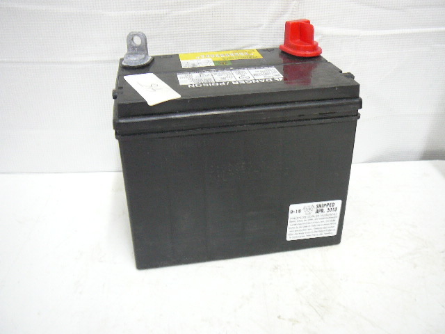 Battery John Deere Lawn Tractor Battery | Consignment Auction #642 | K-BID