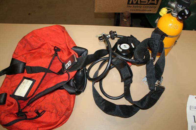 Scott Ska-Pak SAR Escape Packs with E-Z Flo Regulator, Harness and 5 ...