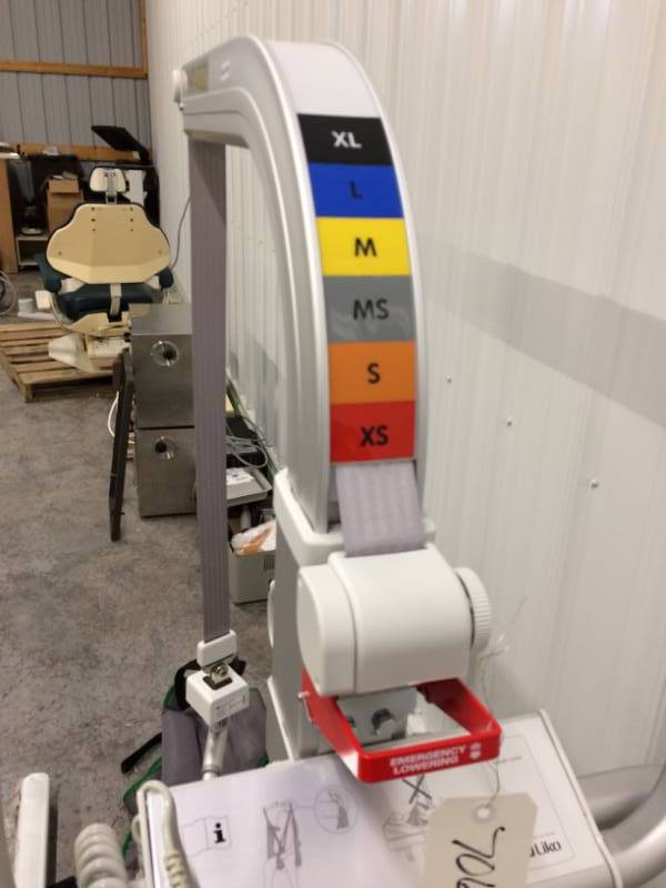 WOW MSRP $7000 AMAZING Liko Golvo 7007ES Electric Powered Patient Lift ...