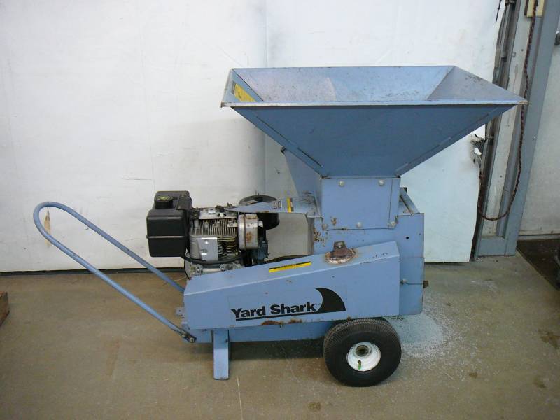 Yard Shark Wood Chipper With Briggs & Stratton 8HP | Consignment ...