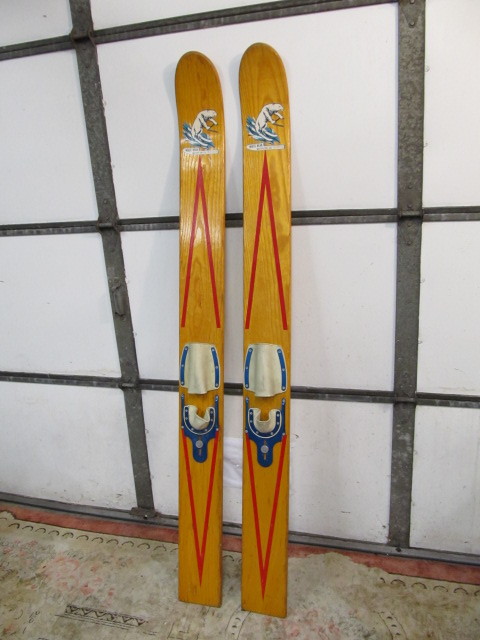 NICE Pair of Vintage 1950's Wooden WHITE BEAR Water Skis | Large Little ...