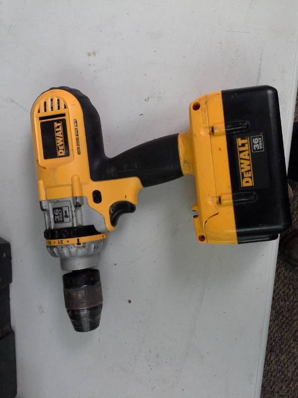 DeWalt DC900 Heavy Duty 1/2in. 36VDC Cordless Drill/Driver/Hammer Drill ...