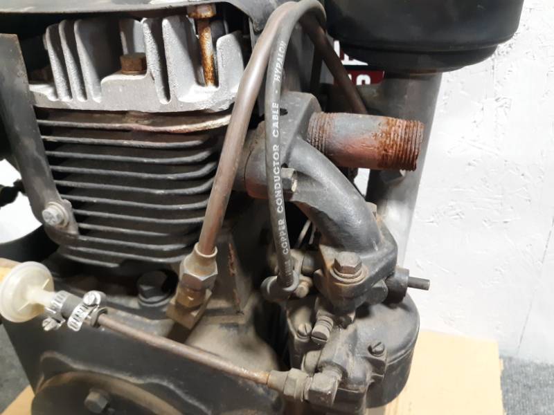 Single Cylinder Wisconsin Model AEH Gas Engine | Antique and ...