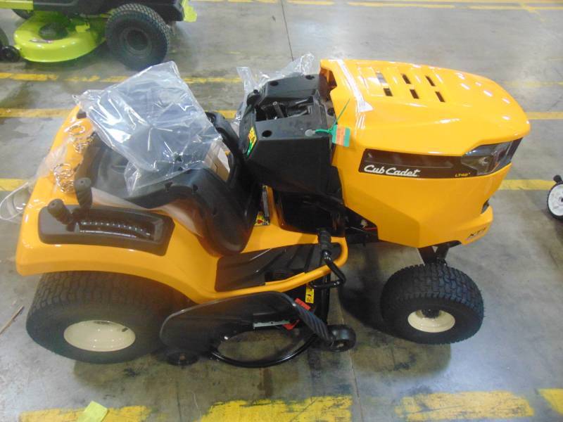 Cub Cadet XT1 Enduro Series LT 42 in. 18 HP Kohler Hydrostatic Gas ...