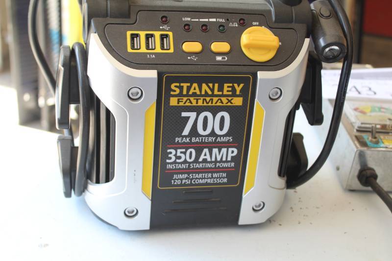 Lot of (2) Stanley FatMax 700/350A Jump Starter with 120 PSI Compressor ...
