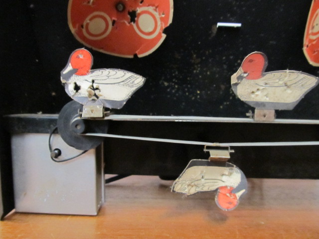Old Vintage MARKSMAN Motorized BB Gun Shooting Gallery | LITTLE CANADA ...