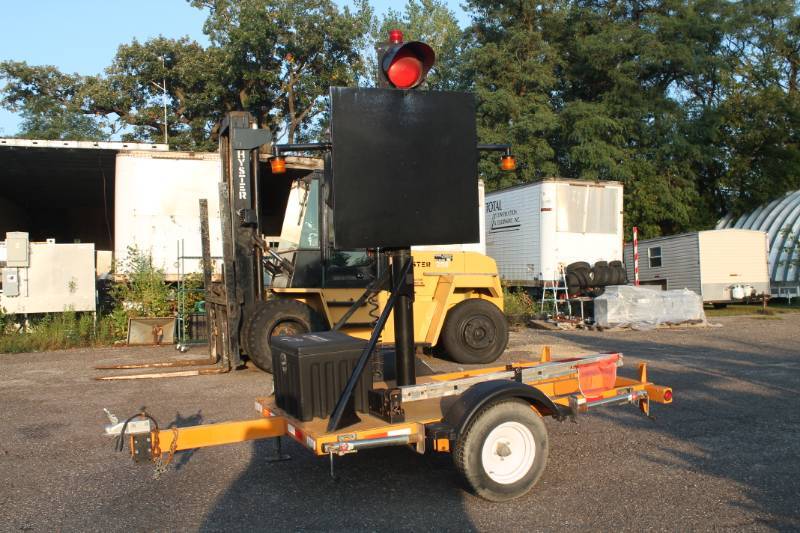 Auto Flagger Solar Powered Flagging Trailer With remote Control | Pine ...