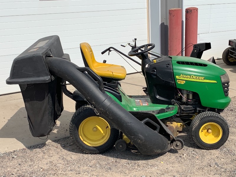 John Deere 130 Lawn Tractor | September Lawn Equipment & More #2 | K-BID