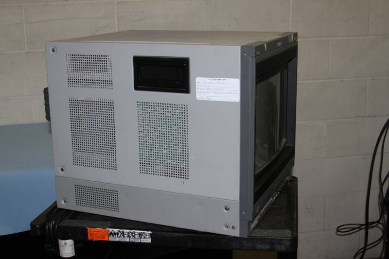 Sony BVM-D20 Broadcast-Series Professional Digital CRT / Tube Monitor ...