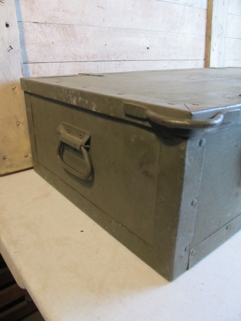 Vintage US Military Engineer Squad Carpenter Equipment Tool chest ...
