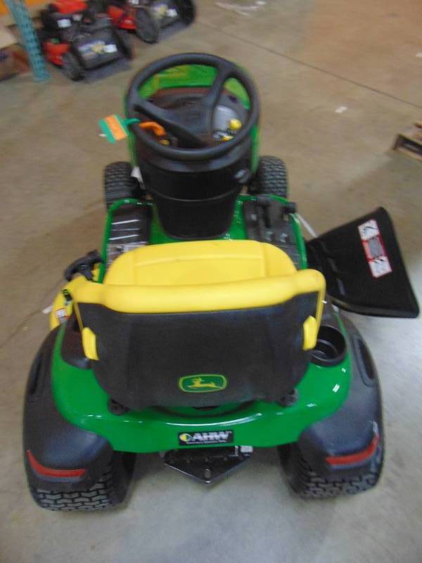 John Deere E160 48 in. 24 HP V-Twin ELS Gas Hydrostatic Lawn Tractor ...
