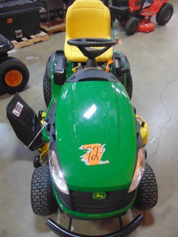 John Deere E160 48 in. 24 HP V-Twin ELS Gas Hydrostatic Lawn Tractor ...