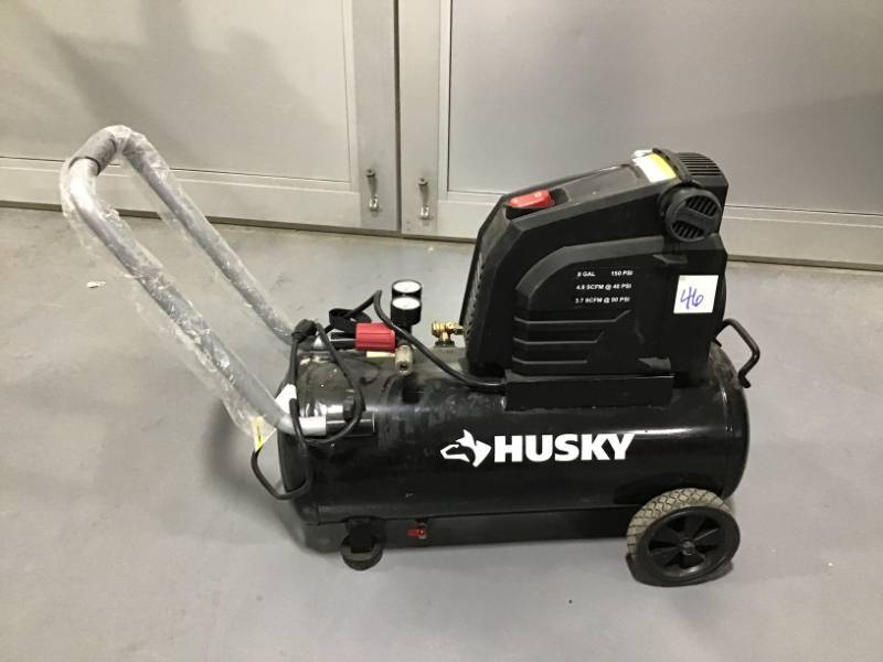 HUSKY 8 - Gallon Air Compressor - 150-PSI - 4.8 SCFM @ 40 PSI | Savage ...