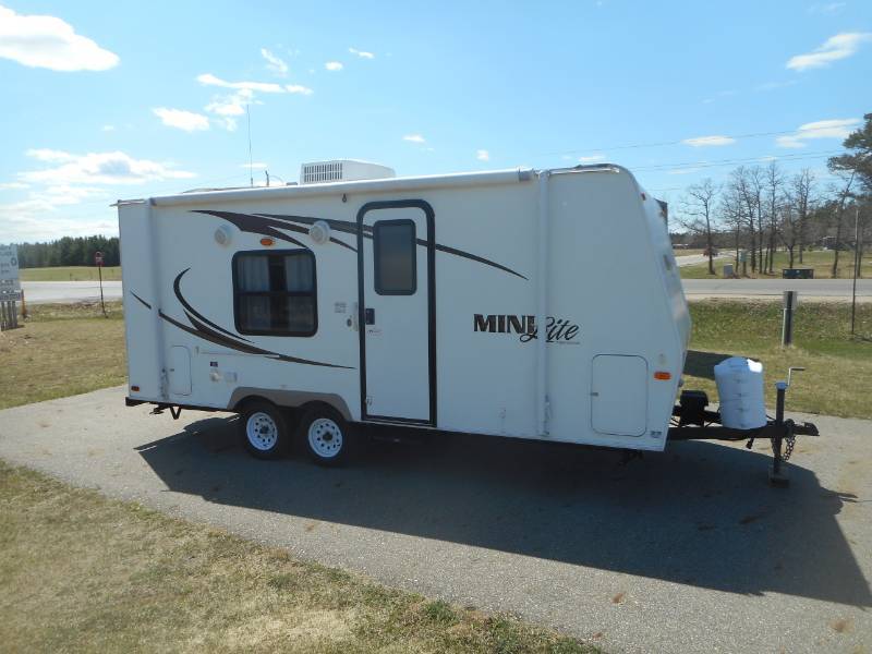 - Auction 67 - First Travel Trailer of the Season, Plus More! - | K-BID