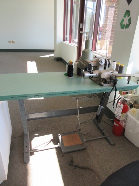 COMMERCIAL SEWING MACHINES WITH INDUSTRIAL SEWING TABLES | K-BID
