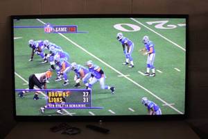 #412 Pro Audio Speakers & Flatscreen TV's, Monitors / Displays ...