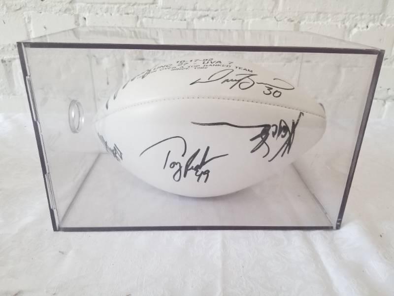 Amazing Sports Memorabilia and Collector's Card Auction | K-BID