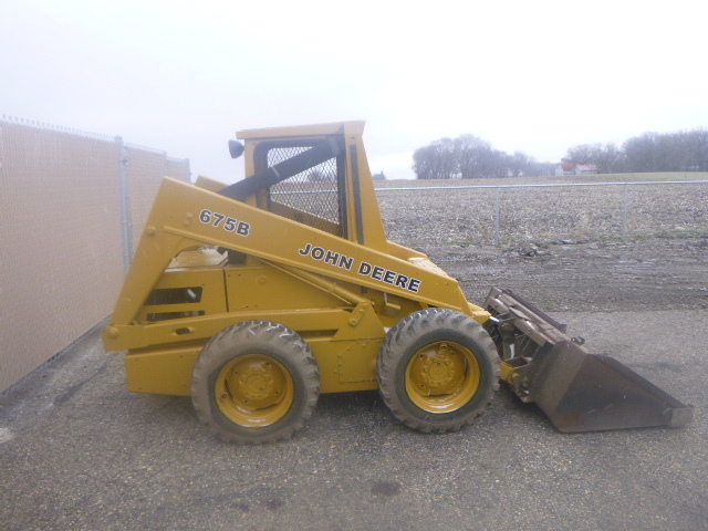 John Deere 675B Skidloader | K-BID