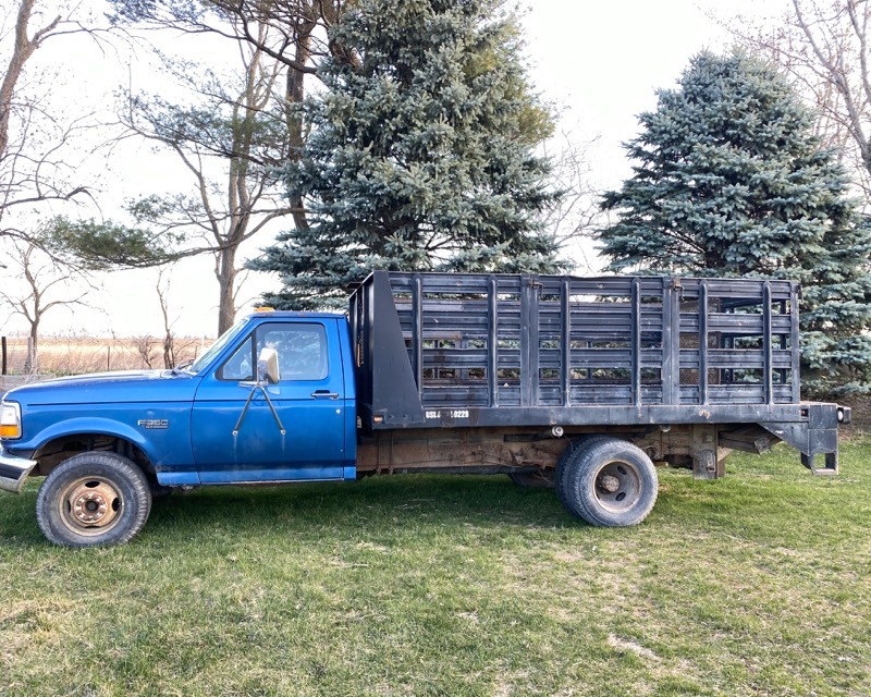 IOWA AUTO AUCTION #1 - CLEAR LAKE, IOWA | K-BID