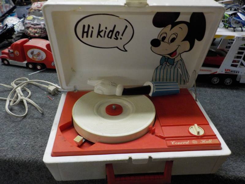 AS6 Collectibles, Toys, Commercial Cleaning, Shoes, Clothing, Personal ...