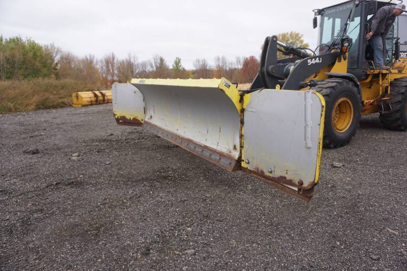 South Metro Ford Plow Truck, Chevy 3500 HD, Snow Pushers | K-BID