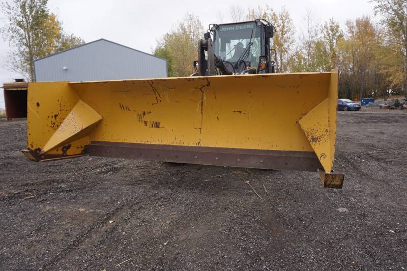 South Metro Ford Plow Truck, Chevy 3500 HD, Snow Pushers | K-BID