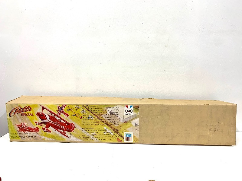 Fantastic Collection of NOS Vintage Balsa Wood R/C Airplane Model Kits ...