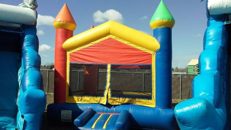 Dassel Stage Backdrops & Inflatable Bounce Houses | K-BID