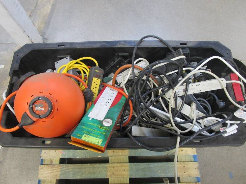 A LITTLE SOMETHING FOR EVERYONE! PICK UP MONDAY 1/09 FROM 7AM-6PM ONLY ...