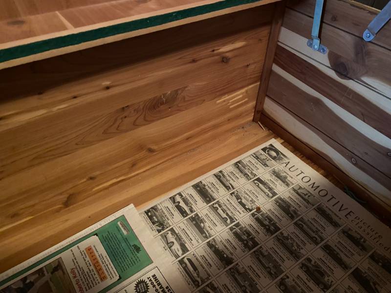 Vintage Cavalier Cedar Chest with Combination Lock See Description for Moving Information Richfield Estate Auction 1 Vintage Ethan Allen Furniture Working Antique Hurricane Lamps Vintage Glasswear Len...