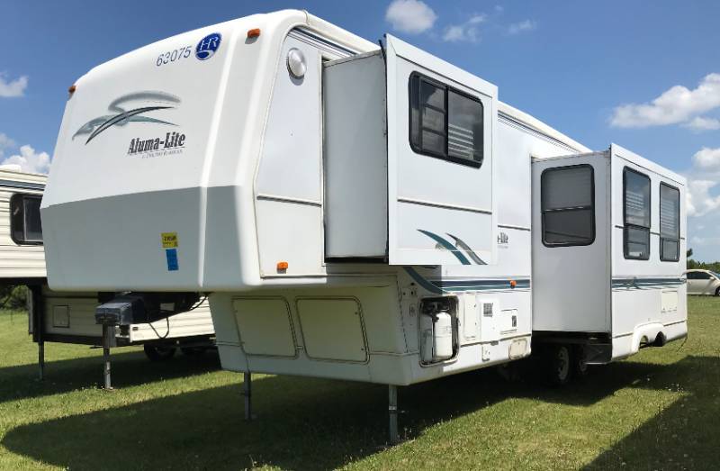 - Auction 150 - Check Out This Selection of Campers!! - | K-BID