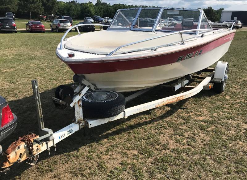 - Auction 196 - Check Out the Nice Variety of Boats and a Lift! - | K-BID