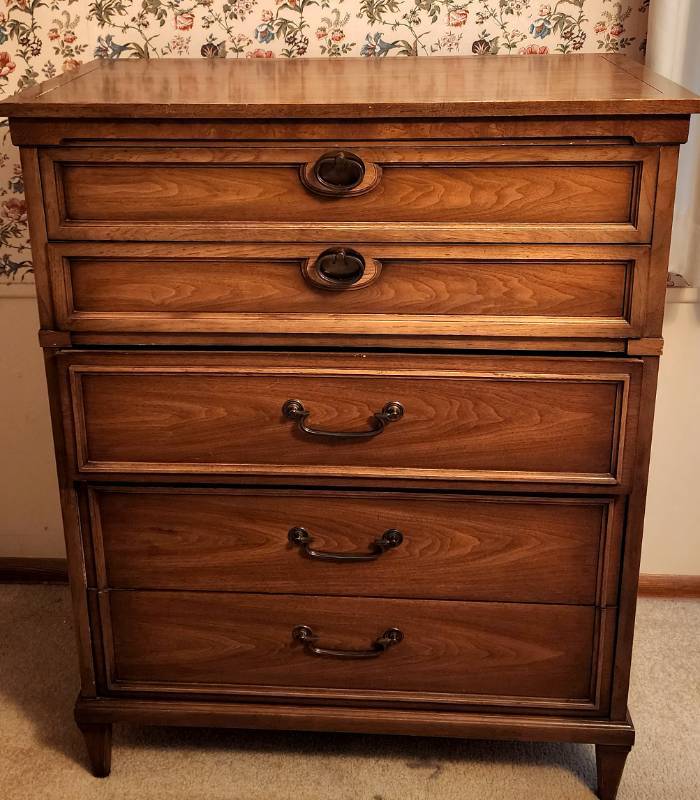 Excellent Collections in Edina Estate Auction Part Three! | K-BID