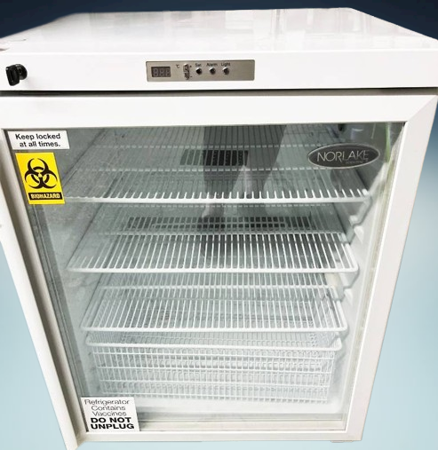 #2011 FANTASTIC LIKE NEW REFRIGERATION AUCTION! MSRP $4500 High ...