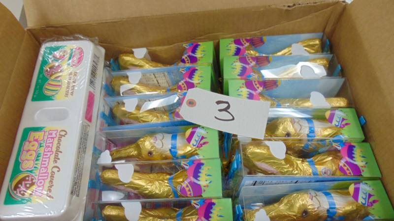 Minneapolis, MN. - Candy Auction great for Flea Markets or Halloween ...