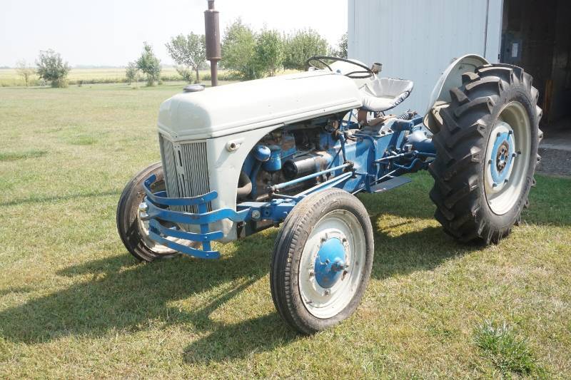 JAX of Benson Sale #1080 Audi A4, Case, Club Car, UTV, tractor | K-BID