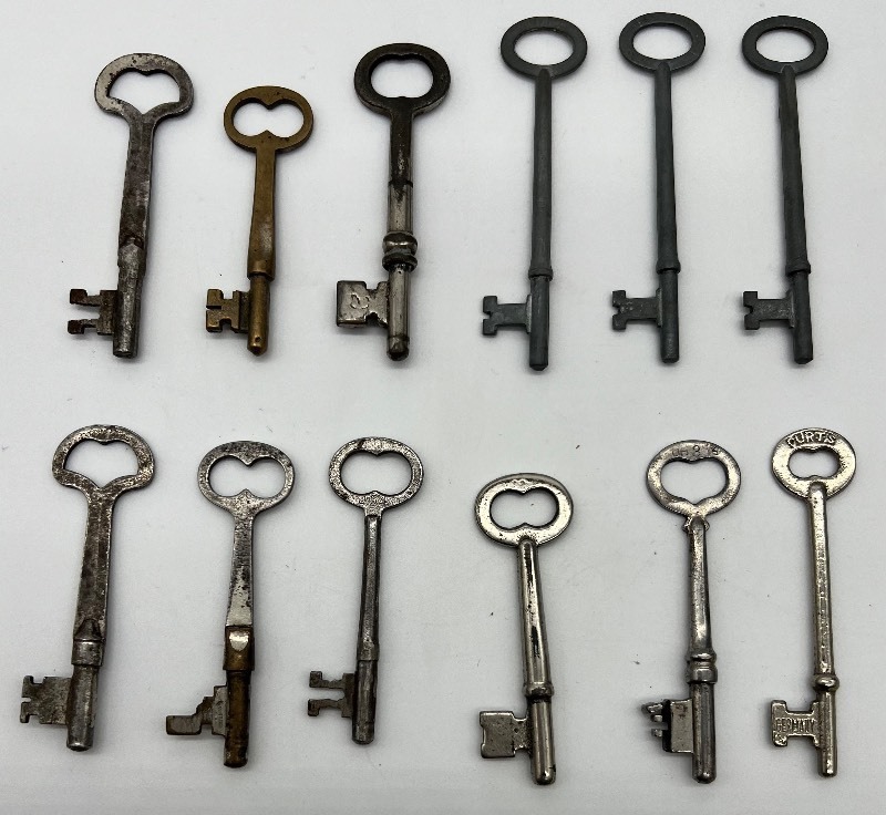 October Vintage Variety at the Studios | K-BID