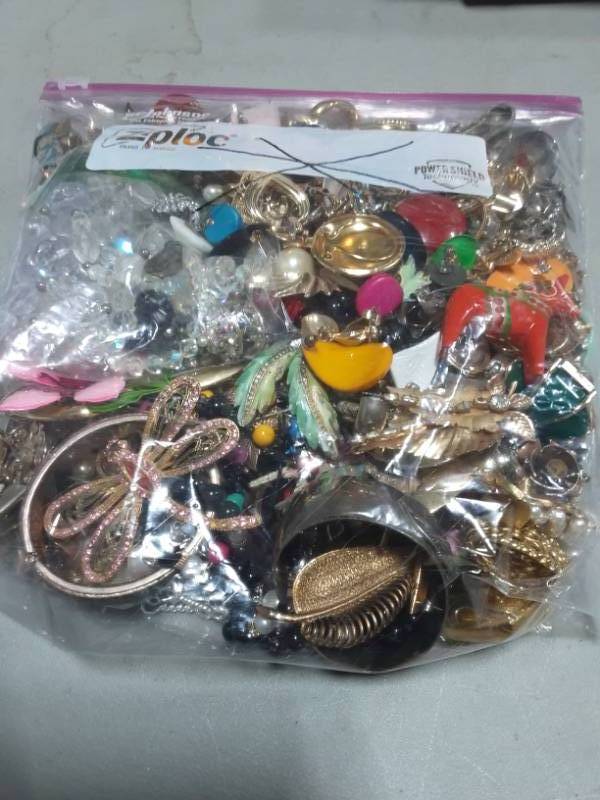 Assorted Bulk Jewelry, Watches & Collectibles | K-BID