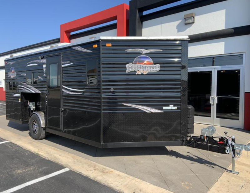 2023 Ice House Blowout Sale - Ice Castle Rugged RV + Team Lodge | K-BID