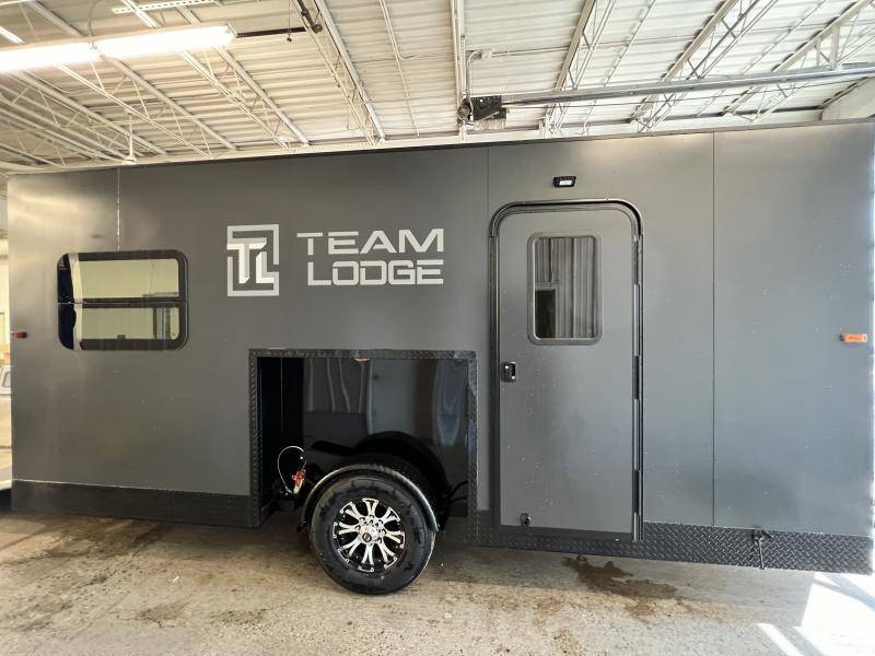 2023 Ice House Blowout Sale - Ice Castle Rugged RV + Team Lodge | K-BID