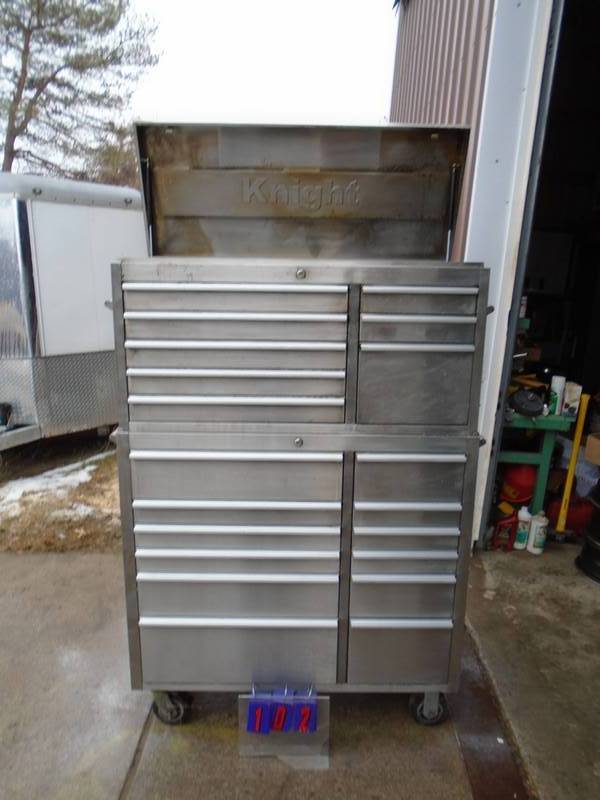 SNS Auctions # 629 Payloader, Tool Box & Assorted Tools Prepay Online ...