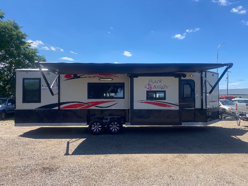 2019 Black Knight Ice Castle 8x28 & 1994 BAJA 33 FT | K-BID