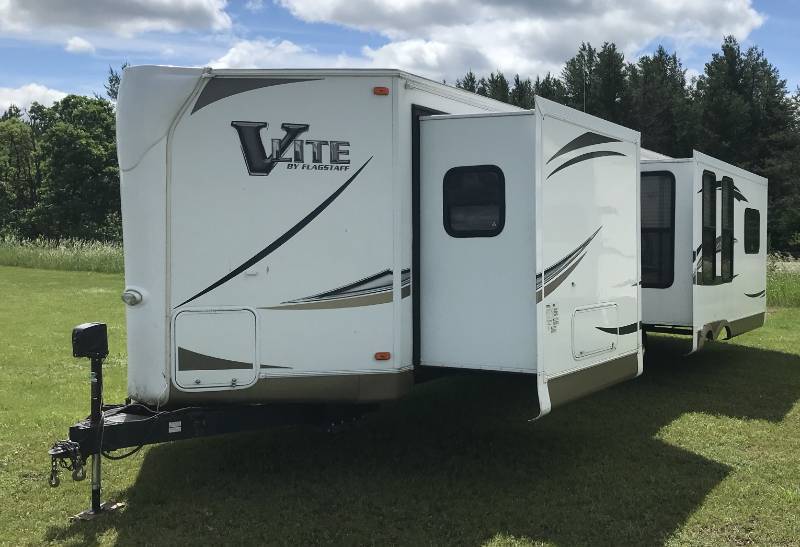 - Auction 123 - Take a Look at this Selection of Campers! - | K-BID