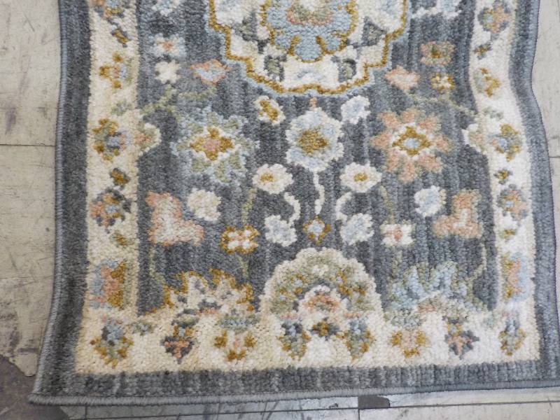 AS35 New Rugs, Seasonal, Garage, Tile & Bath, Health & Beauty, Grocery, Fasteners, More!! | K-BID